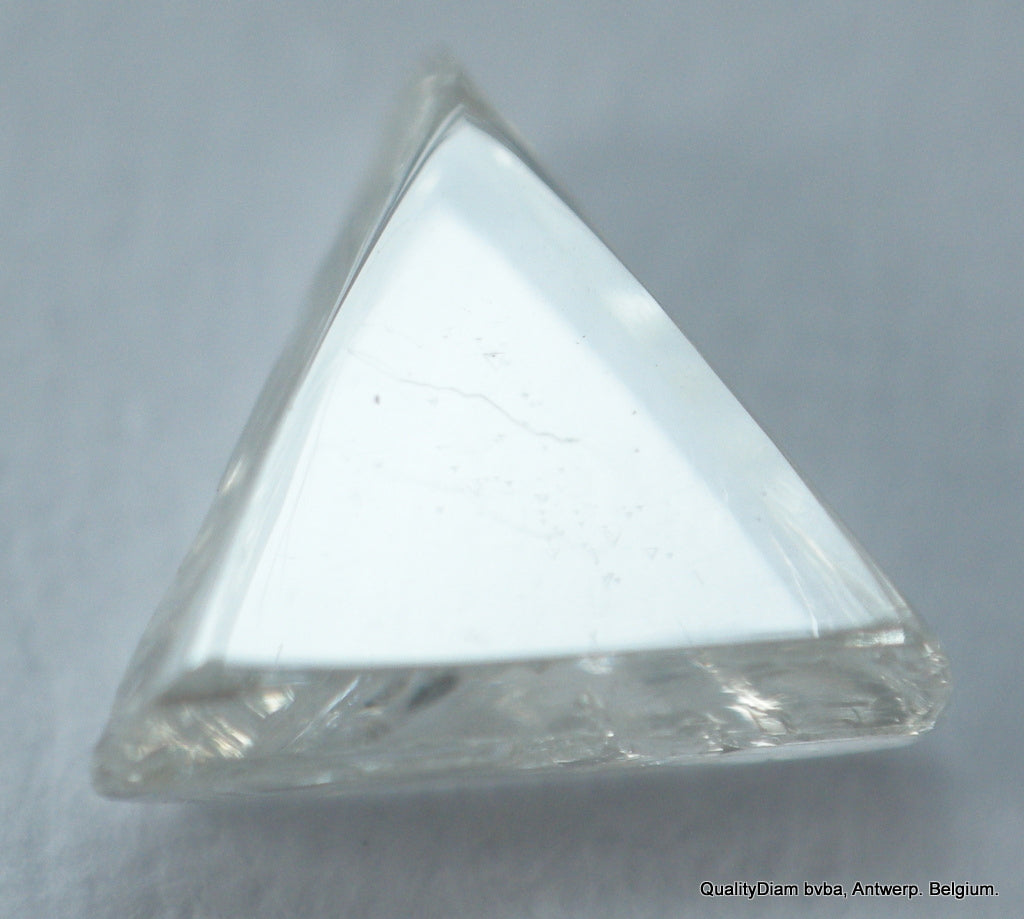 E VS1 Beautiful triangle shape natural diamond out from a diamond mine ...