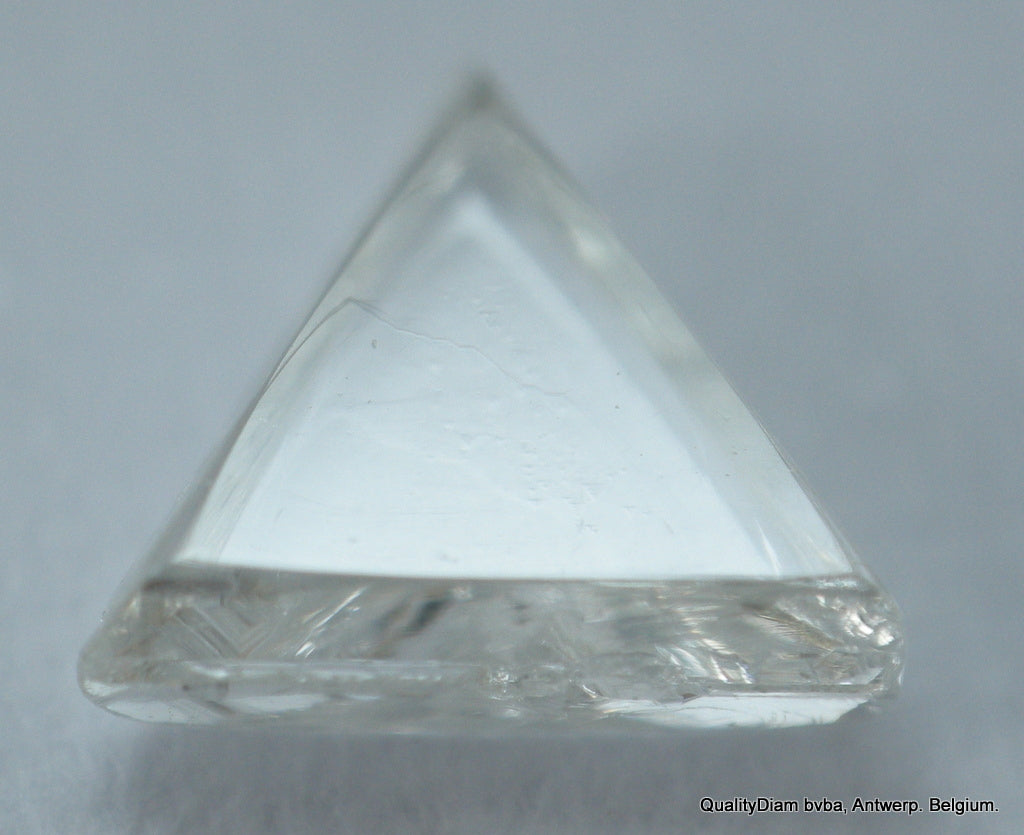 E VS1 Beautiful triangle shape natural diamond out from a diamond mine ...
