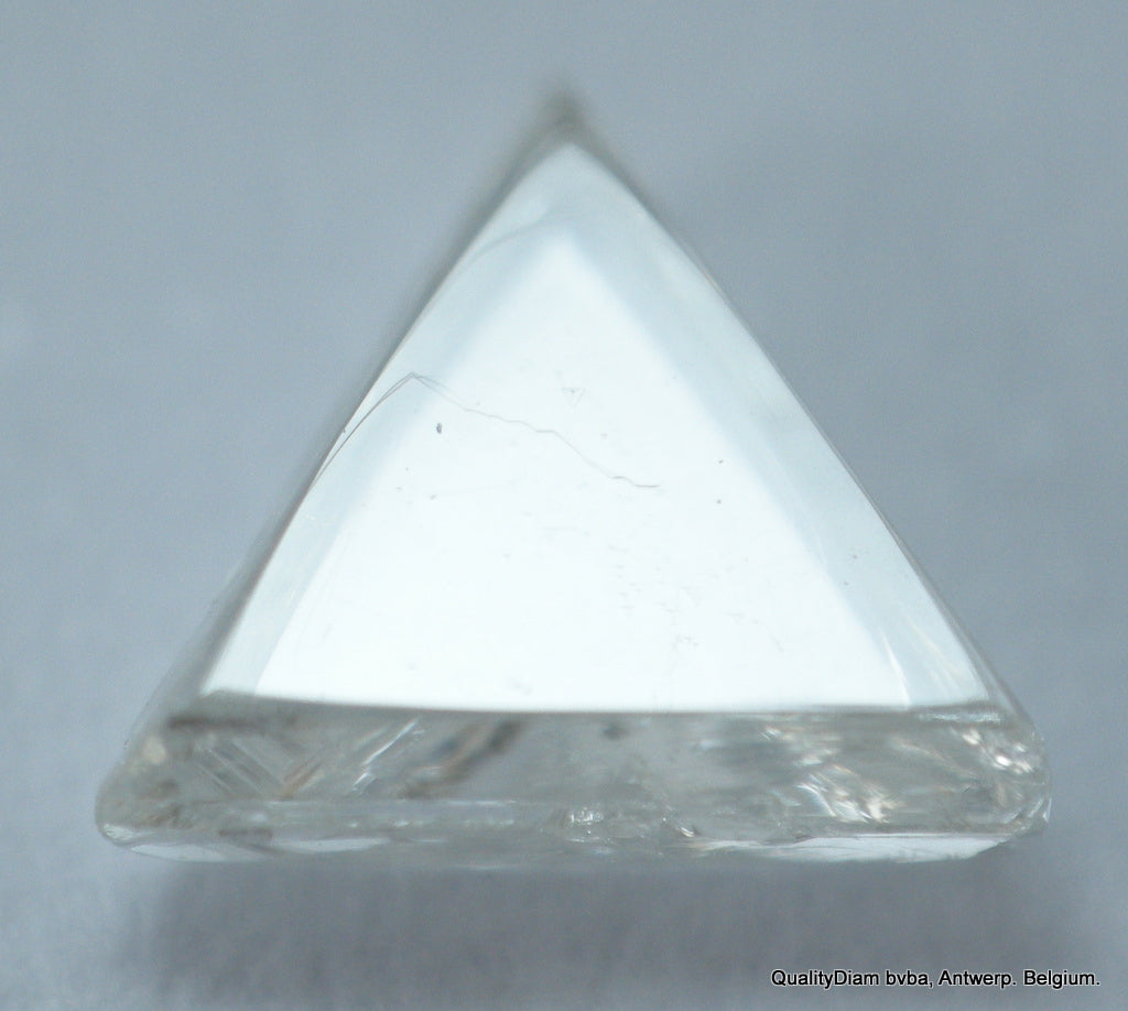 E VS1 Beautiful triangle shape natural diamond out from a diamond mine ...