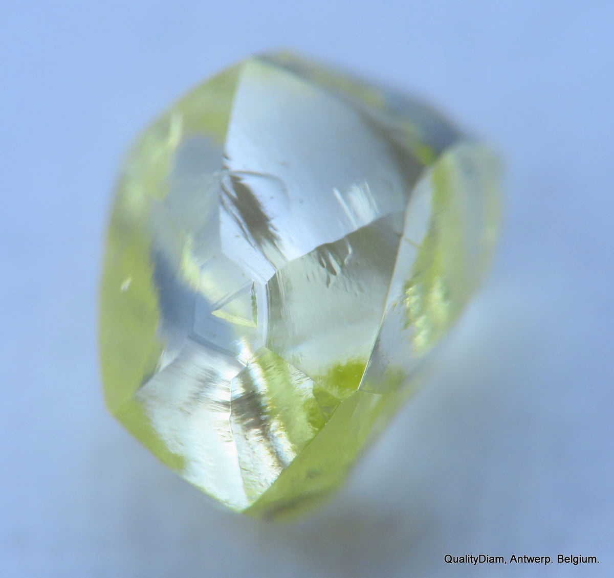 Flawless, clean, intense fancy yellow rare natural diamond mackle ...